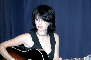 Amy Belle Net Worth 2024 | Personal Life, Husband, Age, Height and ...